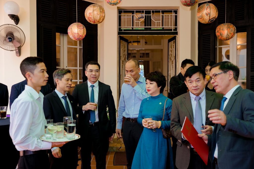 Lễ kí Biên bản ghi nhớ hợp tác giữa Hiệp hội Phẫu thuật Hoàng Gia Anh ...